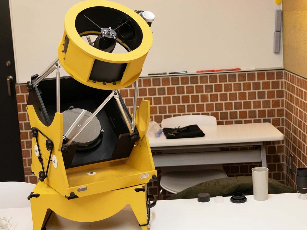 動く紙人形作家・わす「シンプルな構造のPEPAKOへの精密なこだわり」 | Fun Work ～好きなことを仕事に～ | WANI BOOKS ...